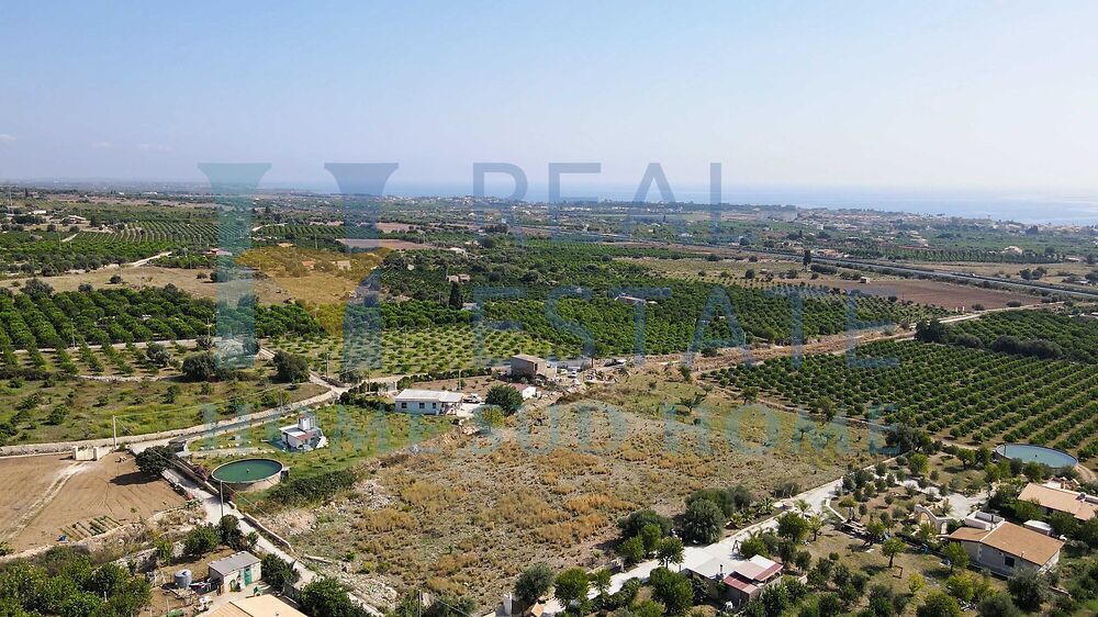 Terra Drupa, building land with views for sale Avola